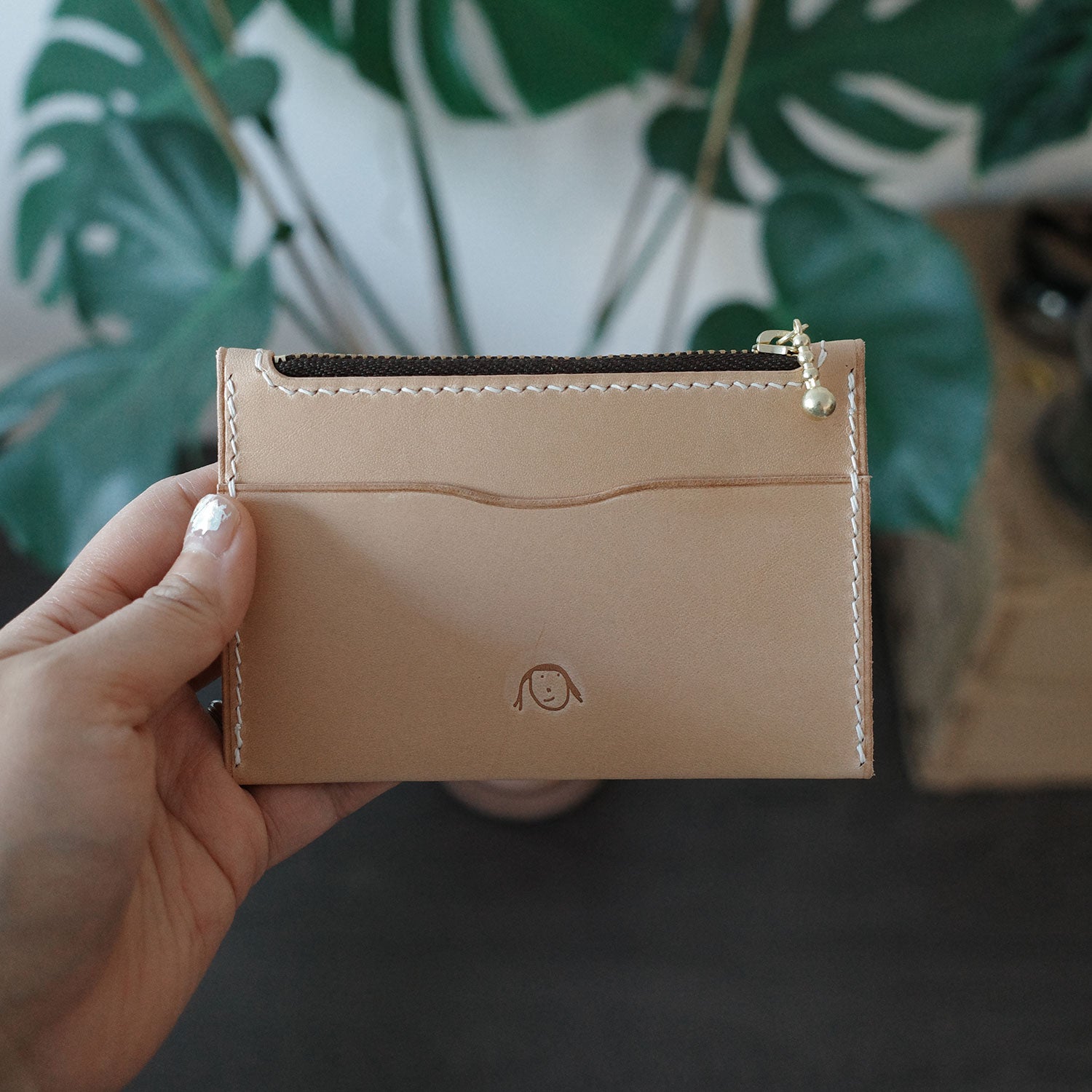 Minimal Horizontal Zipper Wallet | Thinkthankay